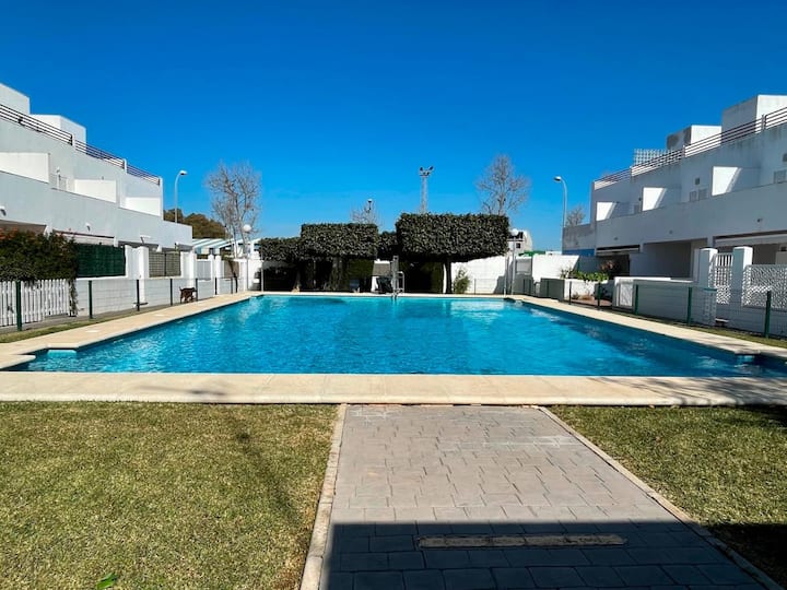 Casa Libertad - Modern Townhouse With Communal Poo - Conil de la Frontera