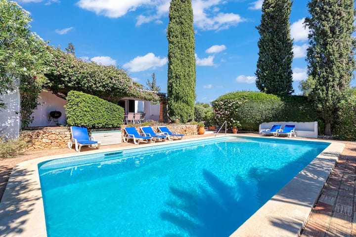 14b Quinta Do Paraiso · Amazing House Located In T - Lagoa