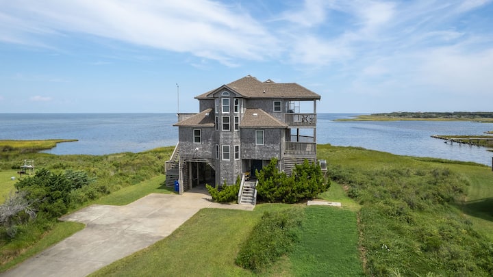Windscape 4 Bedroom 800ft Of Water Front Views! - Hatteras, NC