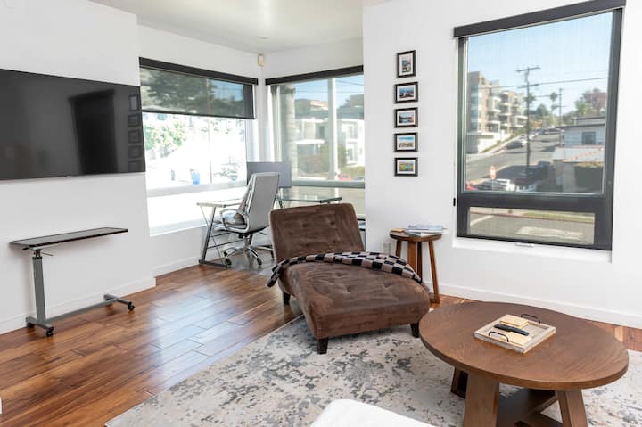 Chic Sd Basecamp - Walk To Downtown - San Diego Airport (SAN)