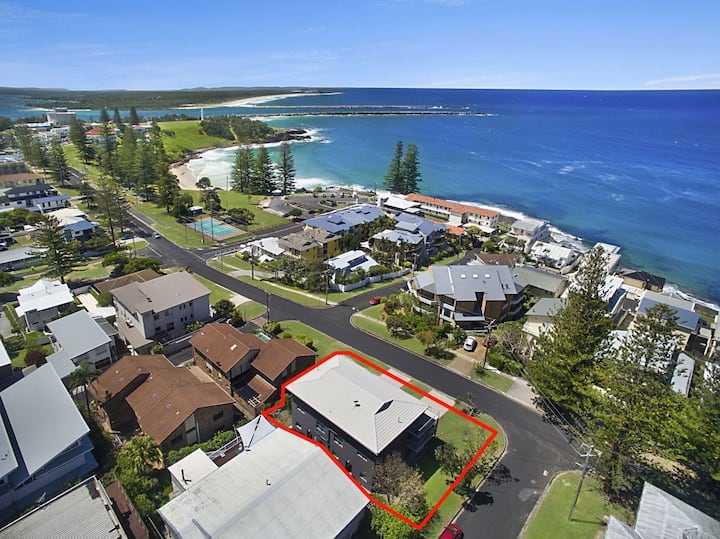 Yamba 58 | Modern Apartment With Ocean Views - Yamba