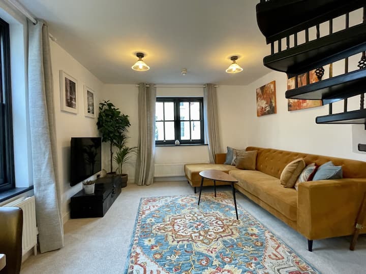 Cosy Oasis In The Heart Of Clifton Village - Brístol