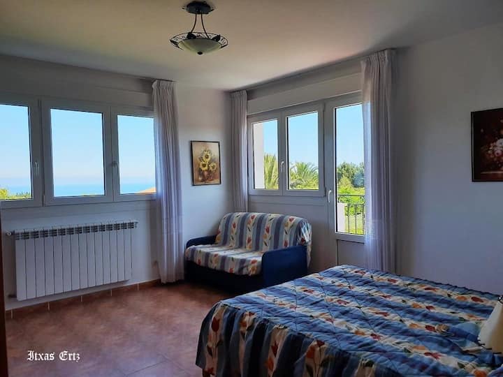 Habitacion Doble Con Preciosas Vistas En Bizkaia - Ondárroa