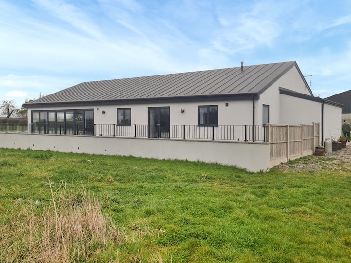 The Bungalow - Uk38049 - Glastonbury