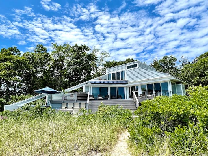 Stunning Beachfront Home ~ Family Friendly - Palmer Vineyards, Riverhead