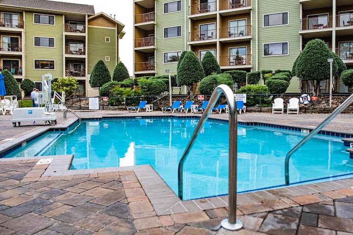 Laurel Crest - 1 Bedroom Deluxe Villa - Pigeon Forge, TN