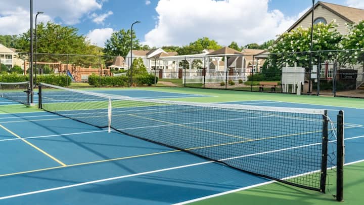 Kingsgate Resort - 2 Bedroom Deluxe - Williamsburg, VA
