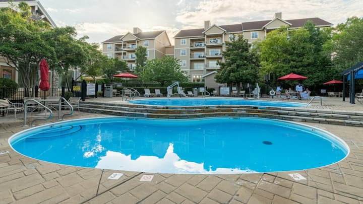 Branson At The Meadows Resort - 2 Bedroom Condo - Branson, MO