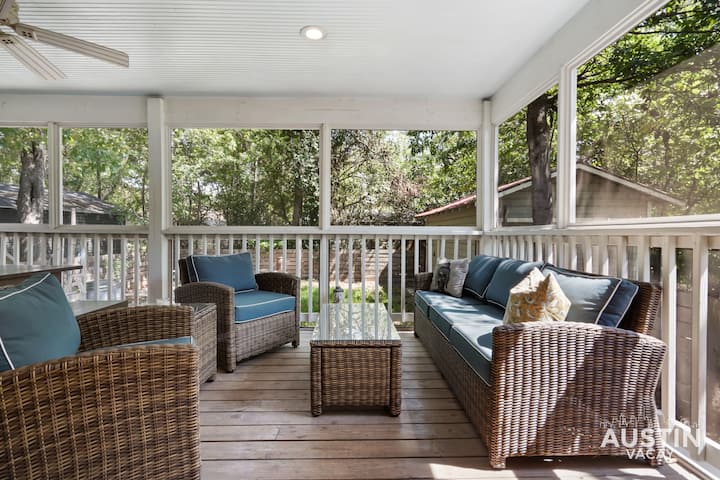Sizable Screened In Porch W/ Luxury Kitchen + Bath - Austin Aquarium, Austin