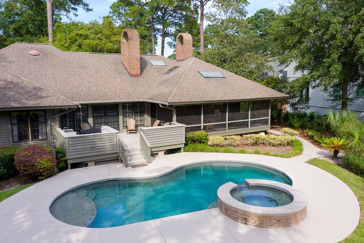 Luxury Hilton Head Home, Golf Course View, W/ Pool - Hilton Head Island, SC