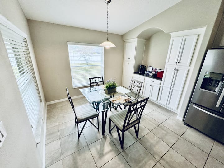 Modern And Spacious 4 Bedroom Home - Palm Coast, FL