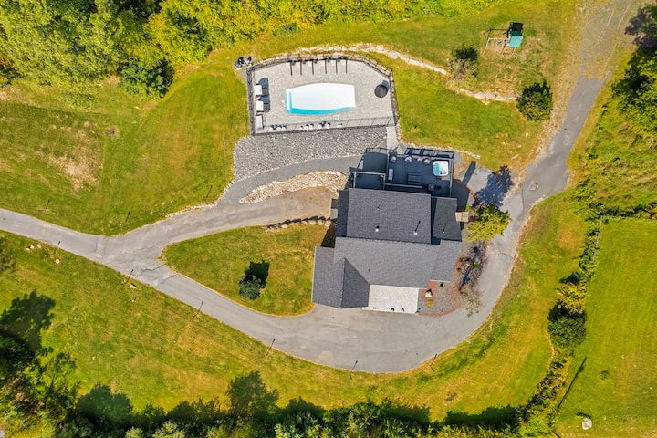 Secluded 9br/5bath Retreat W Pool Movie Room Sauna - Pennsylvania