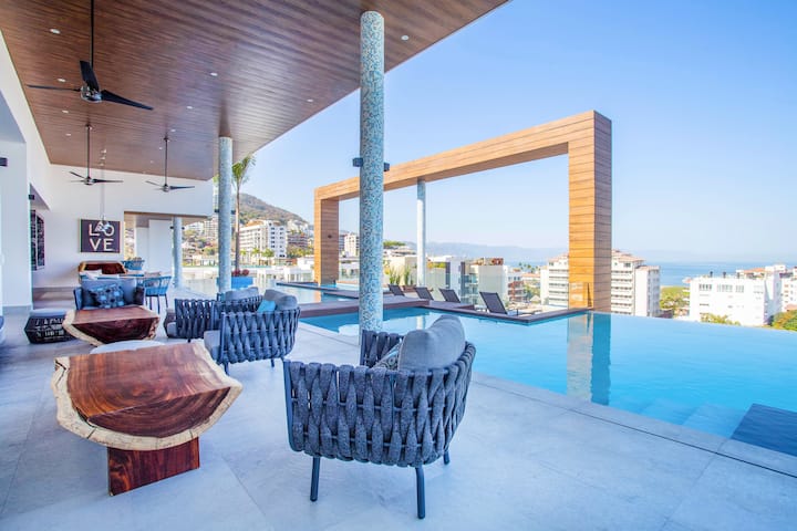 Penthouse At D'esire W/pool, Gym - Puerto Vallarta