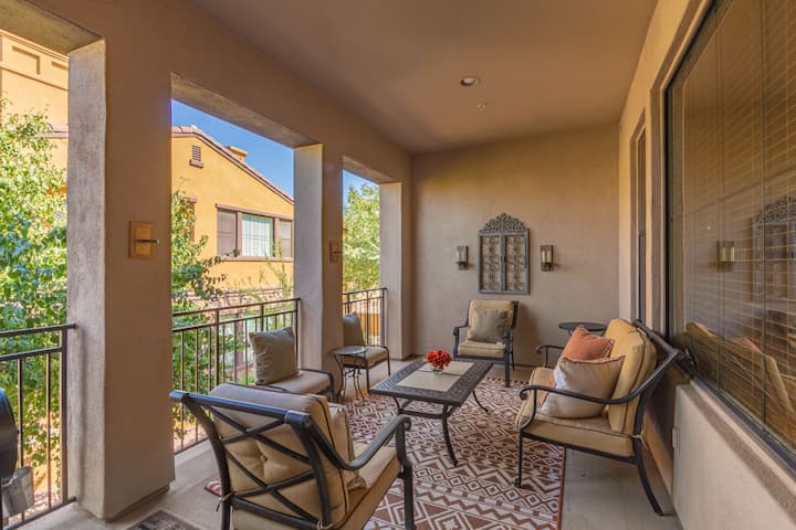 Serenity Town House! Heated Pool, Gym! - Chandler, AZ