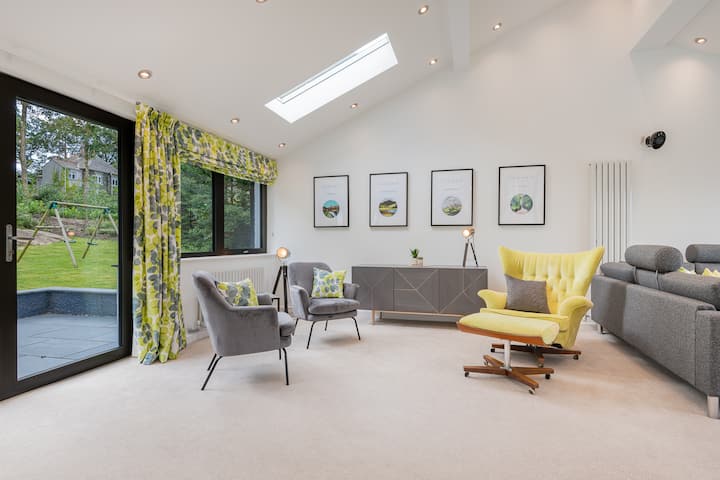 The Roost - Luxe Family-friendly Home, Windermere! - Windermere