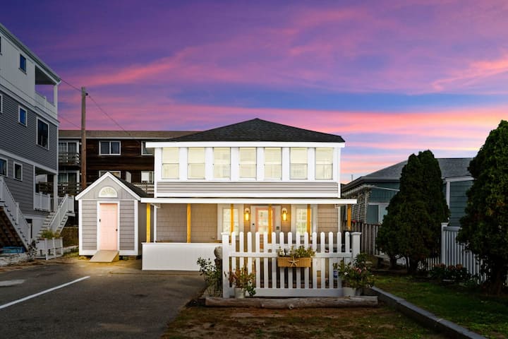 The Cammie Cabana | Pet Friendly | Walk To Beach - Salisbury, MA