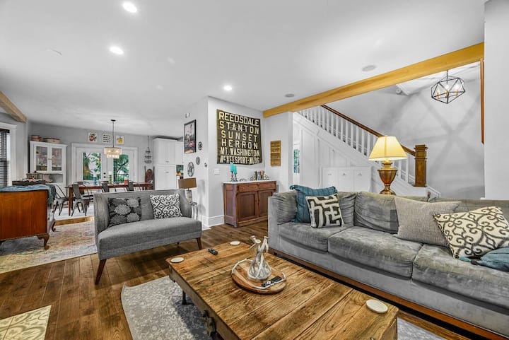 Spacious Family Home – Walk To Scenic Overlooks! - Pittsburgh, PA