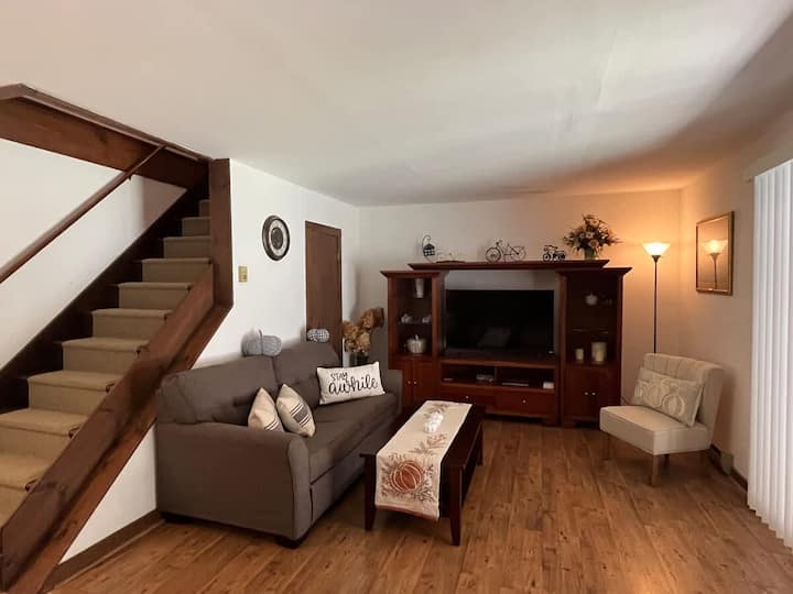 Bella Woods ~ A Hidden Gem In The Heart Of It All~ - 포킵시