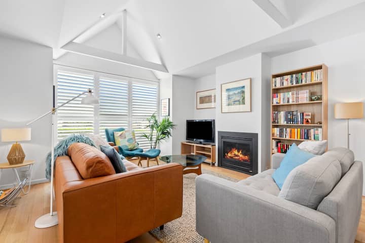 Coastal Class And Sophistication, 500m To Beach - Ocean Grove