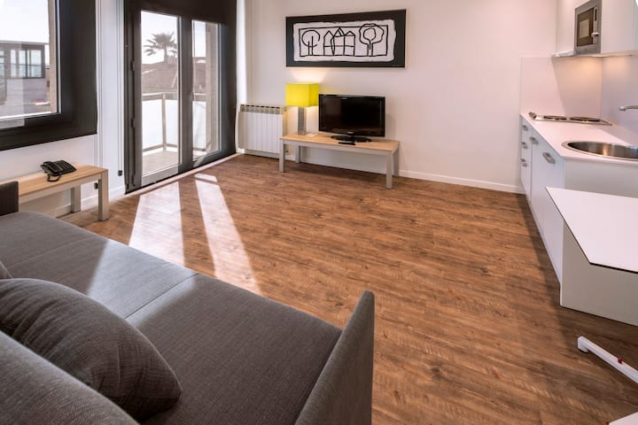 Apartamento 2 Habitaciones En Castelldefels - Casteldefels