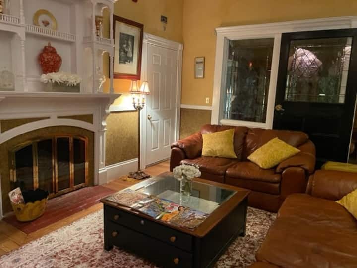 Room 202 - Queen | The Central House Bar Harbor - Bar Harbor, ME