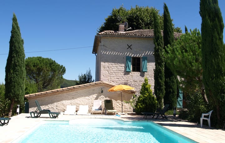 Restored Character Farmhouse With Pool And Lovely - Lot