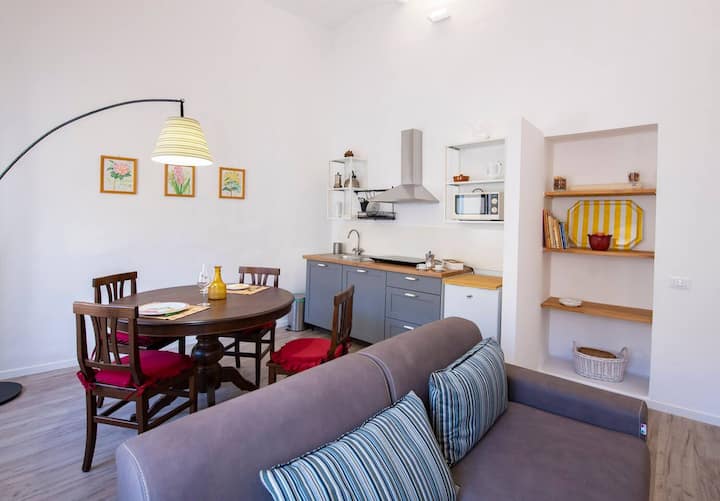 Borgo Santa Croce Apartment By Mamo Florence - Флоренция