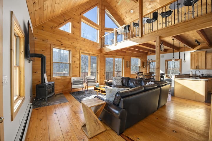 Half Mile To Hunter W/ Views - Kaaterskill Kabin - Hunter, NY