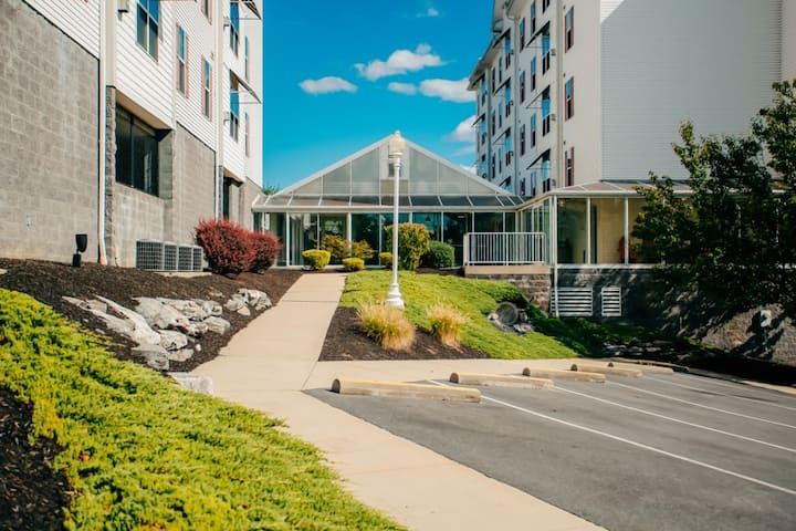 The Suites At Hershey - 2 Bedroom - Hershey, PA