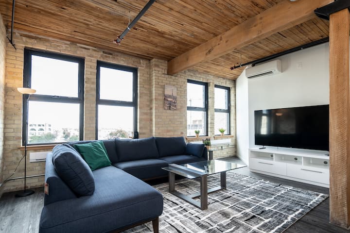 (501) Exchange District + Hi-end 2 Bdr+fast Wifi ( - Winnipeg