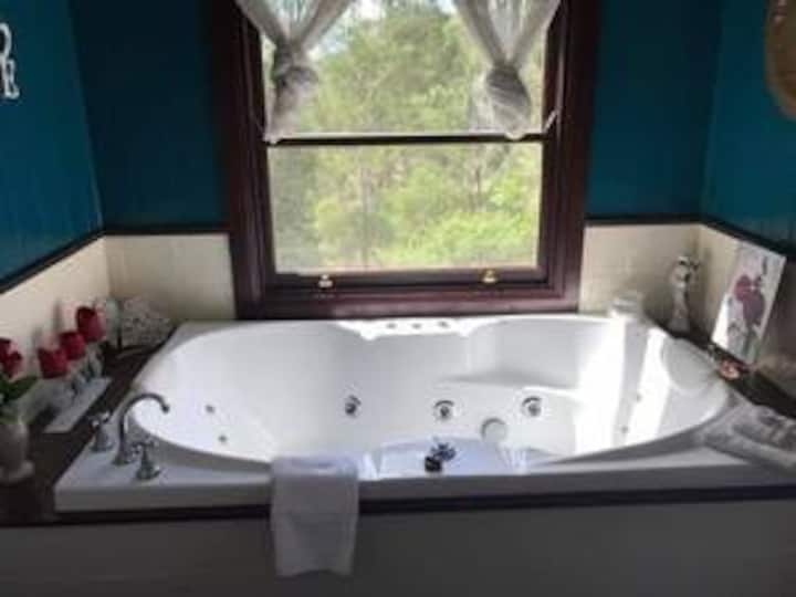 Railway Cottage With 180 Degree Mountain Views - Rathdowney