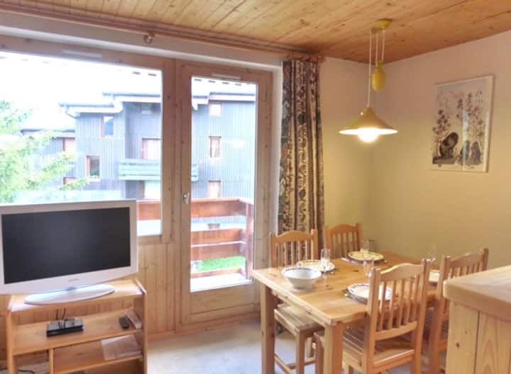 Studio Cabine Pour 4 Personnes à Meribel Mottaret - メリベル