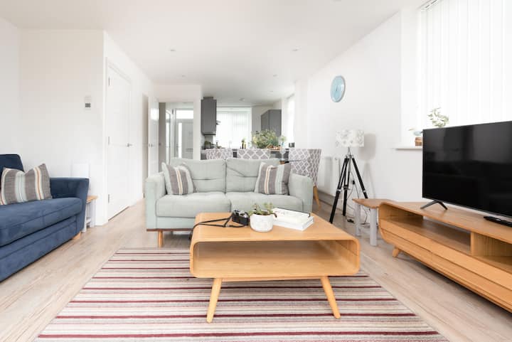 Kingsley House - Free Parking - Free Wifi - Close To Newquay's Beaches - Crantock