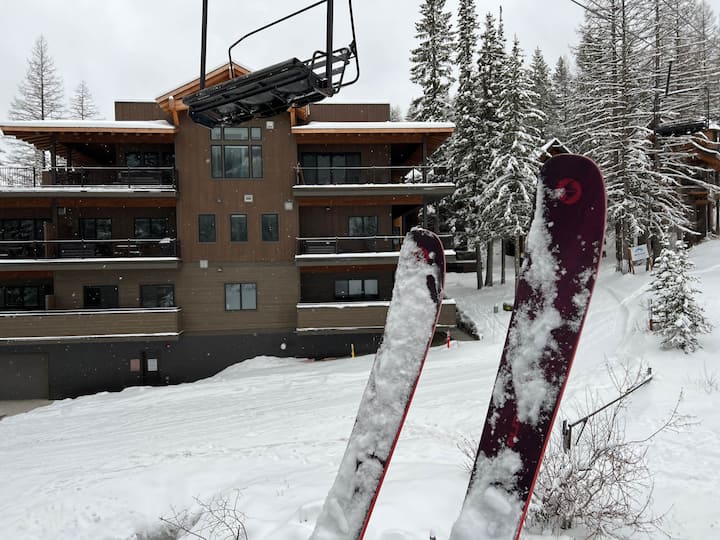 Whitefish Slopeside Condo Ski-in / Ski-out - Whitefish, MT