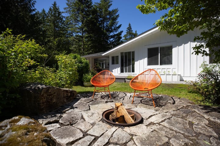 Paradise Valley Haven - Peaceful 4 Bdr In Squamish - Squamish