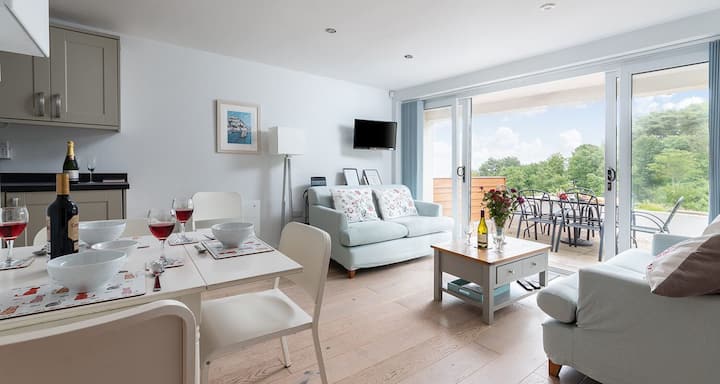 Sandpiper 3 - The Cove - Kingswear