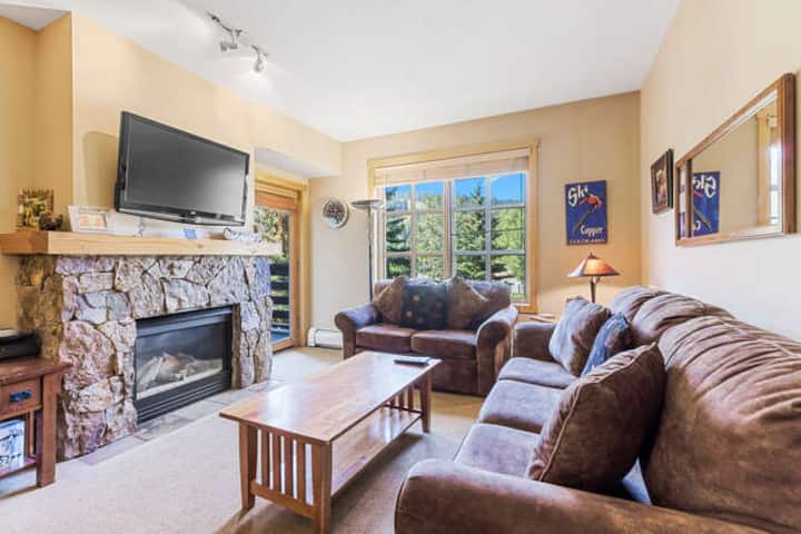 Center Village, Spacious Condo, Three Hot Tubs. - Copper Mountain, CO