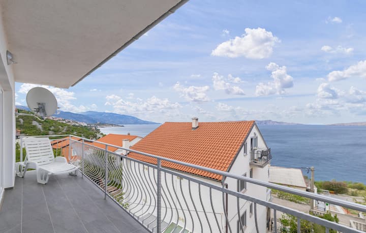 1 Bedroom Cozy Apartment In Senj - Senj