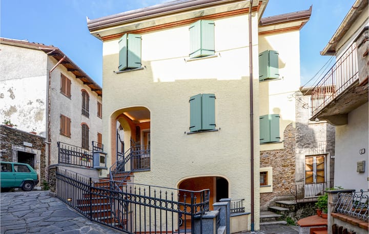 Nice Home In Terrinca With Wifi - Camaiore