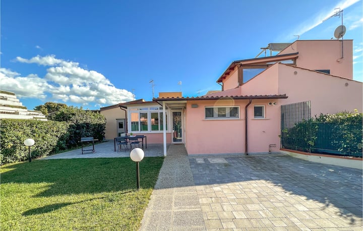 Nice Home In Castiglione Della Pesc - Castiglione della Pescaia