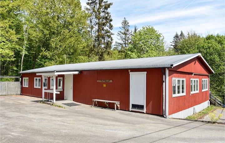Lake Front Home In Asarum With Kitchen - Karlshamn