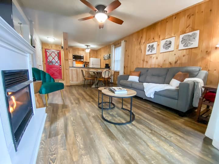 Your Perfect Basecamp For Mountain Adventures! - Beech Mountain