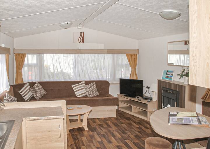 Premium 2 - Prestatyn