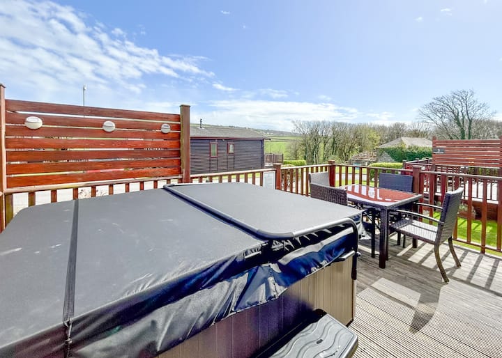 Country Holiday Home Four Spa - Tintagel