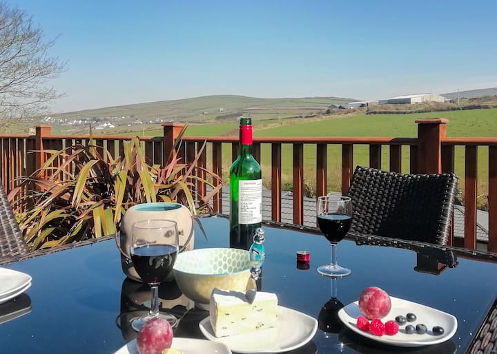 Country Lodge Four Platinum - Tintagel