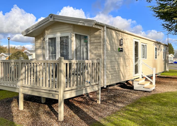 Fir Trees Executive - Cheshire