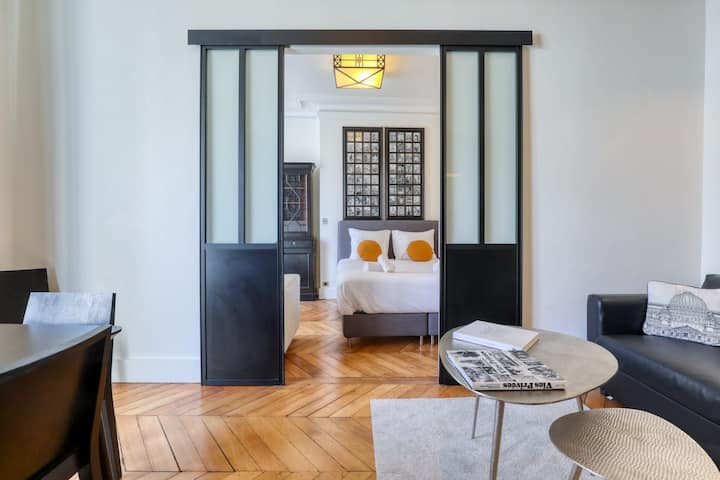 Le Châtelet Tranquilleemile Louvre-rivoli - Paris