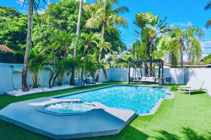 Gorgeous 3br House With Pool Sunset Views - Coral Gables, FL