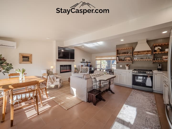 Hot Tub + Big Views+private Lot/rv Parking Casper - Wyoming