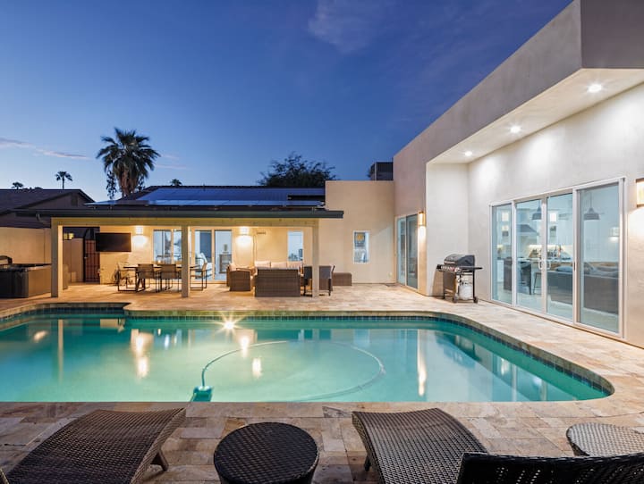 Luxe- Zephyr Pool & Spa-putting Green-shuffleboard - スコッツデール, AZ